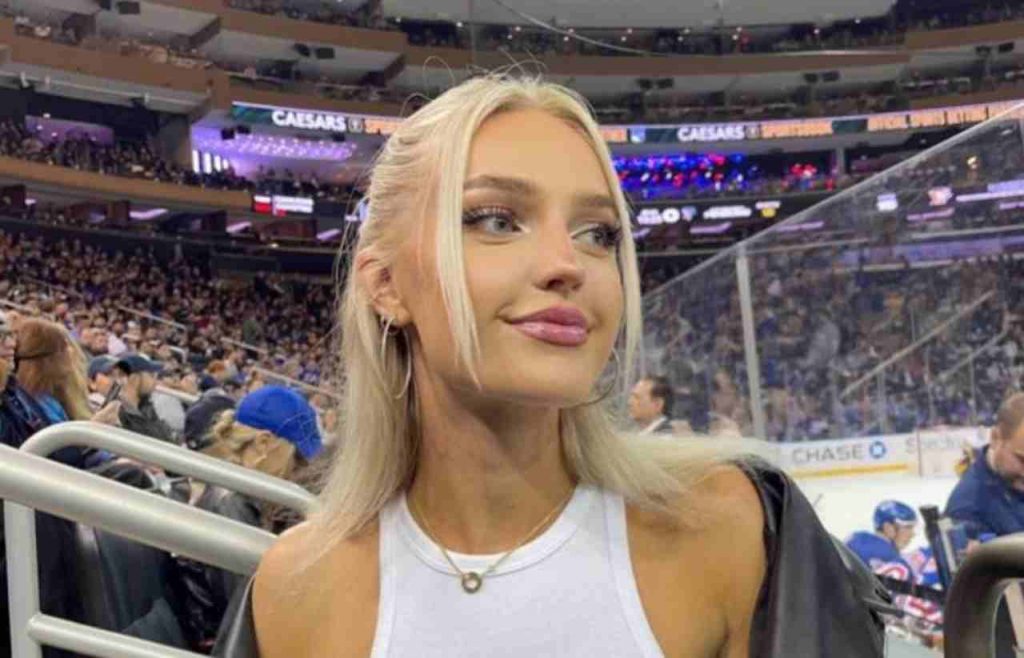 È la fidanzata del tennista che ha battuto Nadal, che foto in bikini