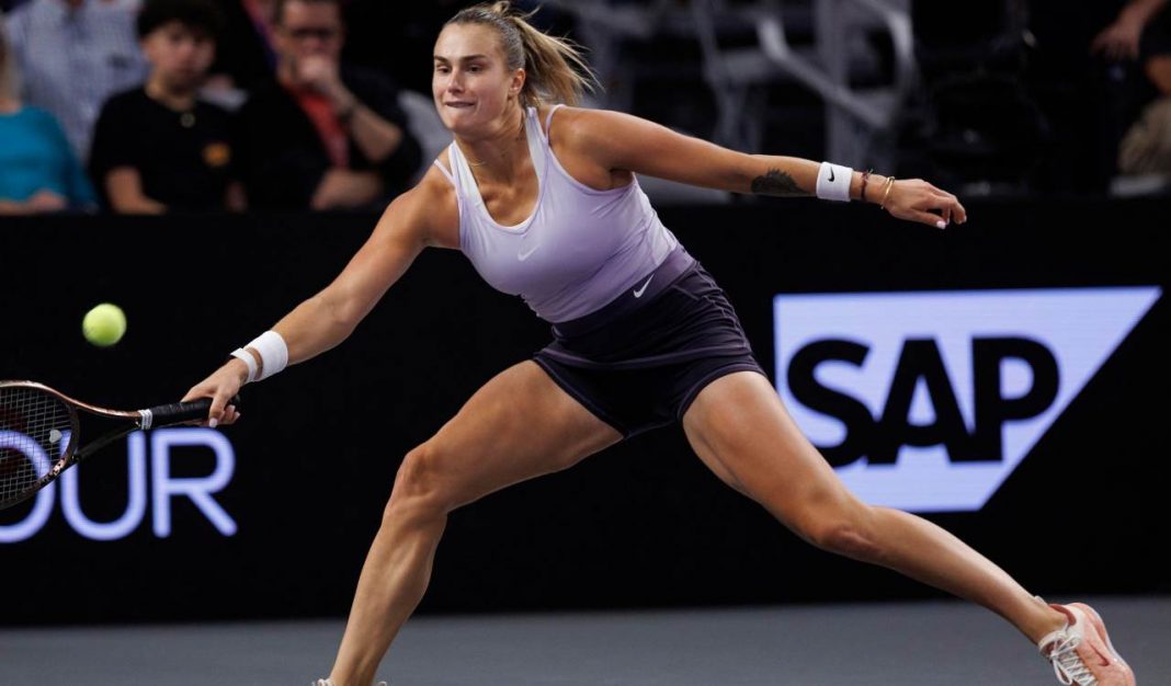 Aryna Sabalenka, una sirena in piscina: che foto per la tennista in costume