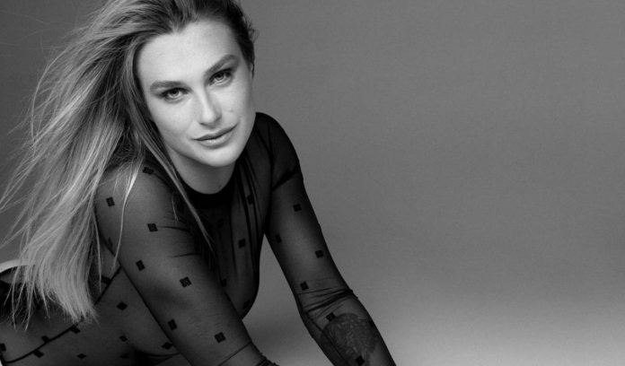 Aryna Sabalenka, una sirena in piscina: che foto per la tennista in costume